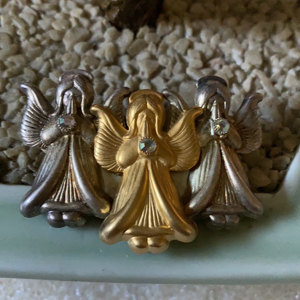 Vintage 3 Angles Brooch - Gem